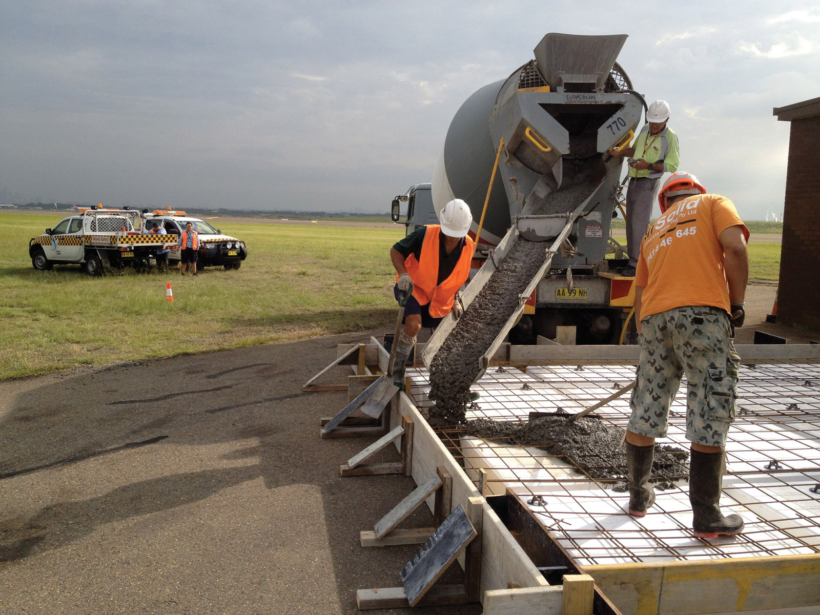 Stop Bars North-South Runway | EDT Projects
